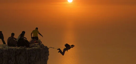 4 Ways to Deal with the Fiscal Cliff
