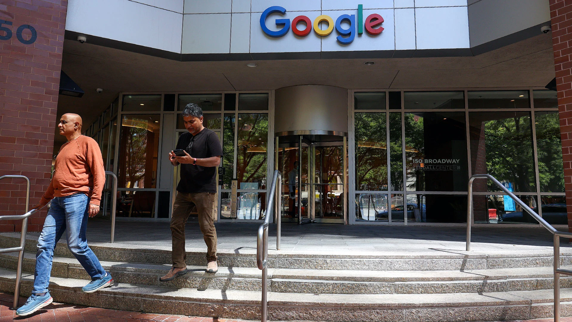 A LinkedIn Post by a Former Google Employee Has Been Viewed 1.5 Million ...