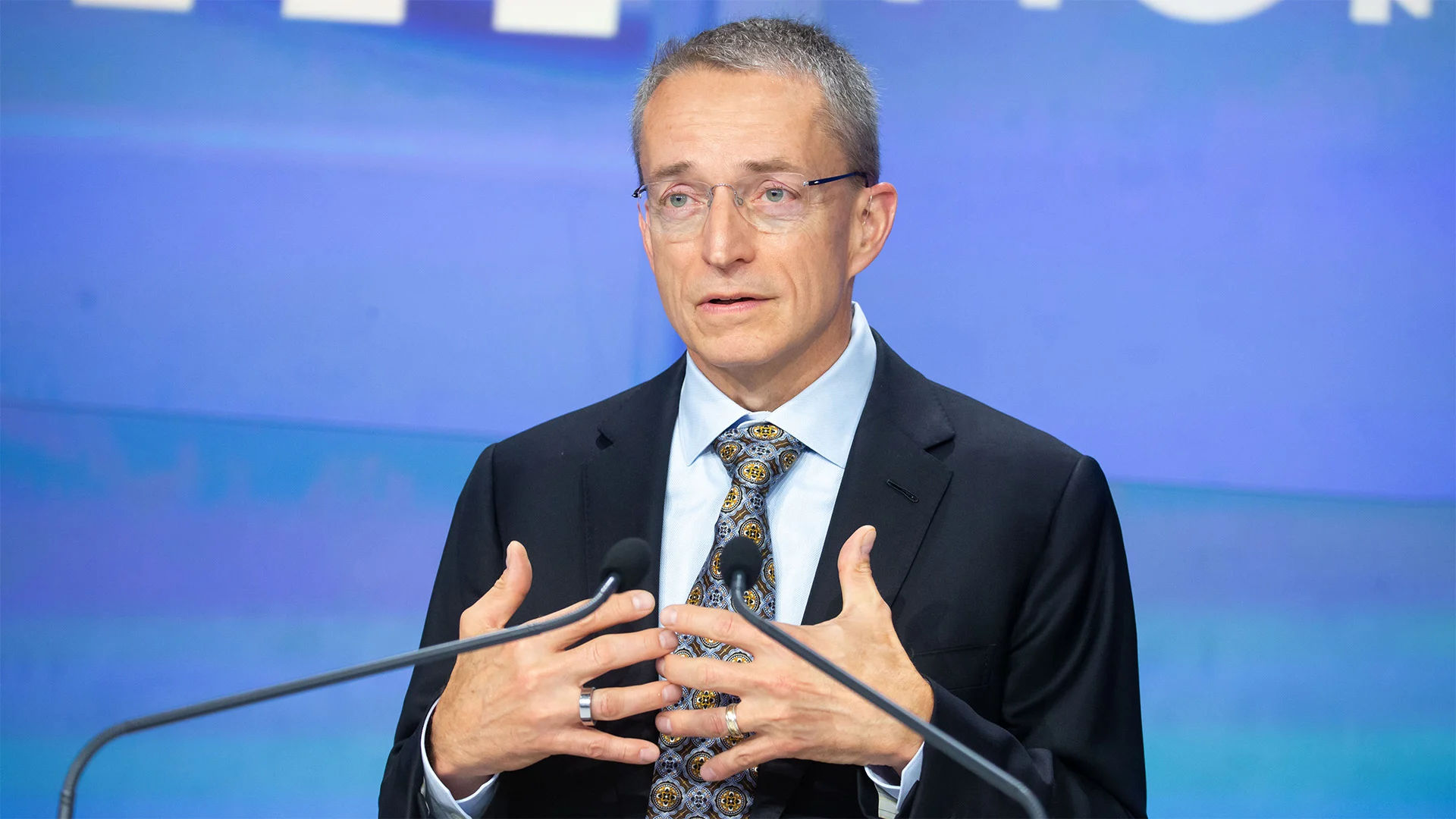 How a Tough Mentor Taught Intel CEO Pat Gelsinger to Navigate Failure