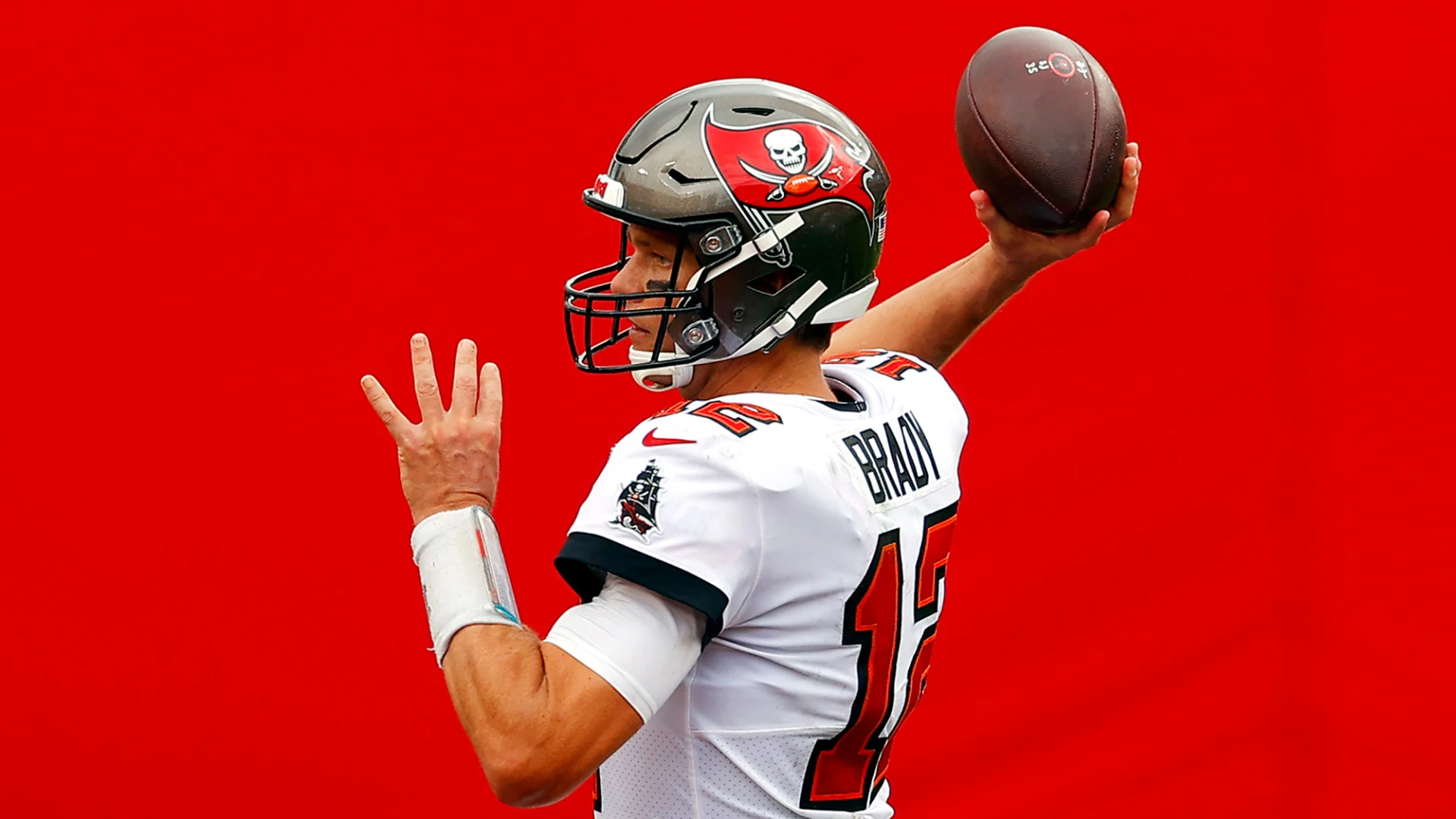 Tom Brady Kept Doing 1 Strange Thing Over and Over. The Reason Is Eye ...