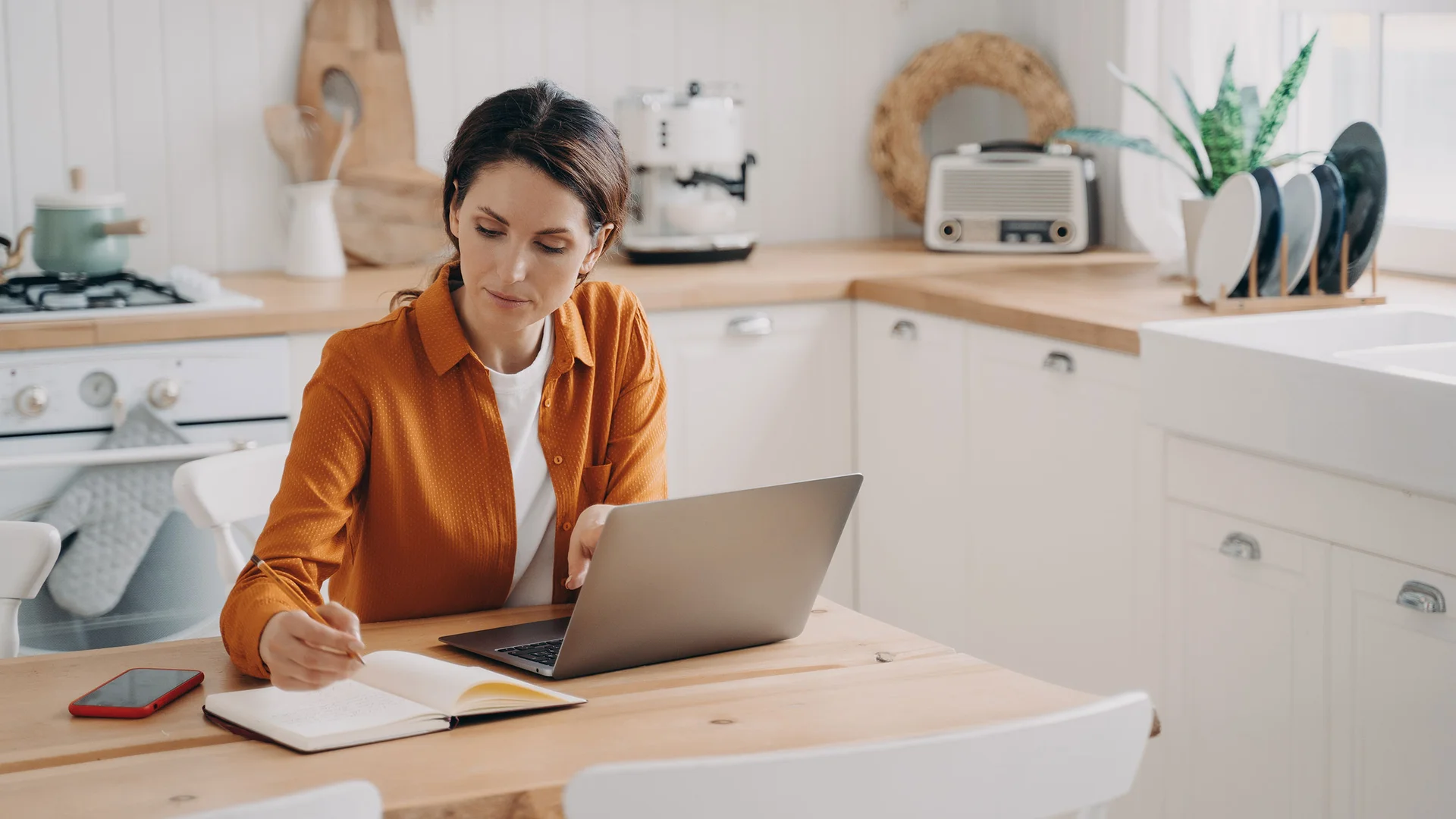 How to Overcome 3 Self-Limiting Habits and Write Authentically