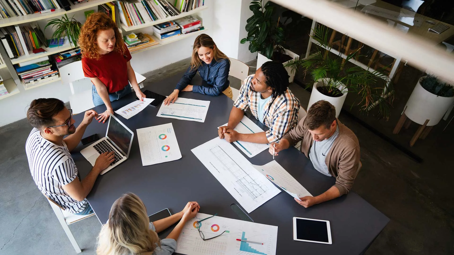 How to Adapt Your Team Management for the Busy Holiday Season