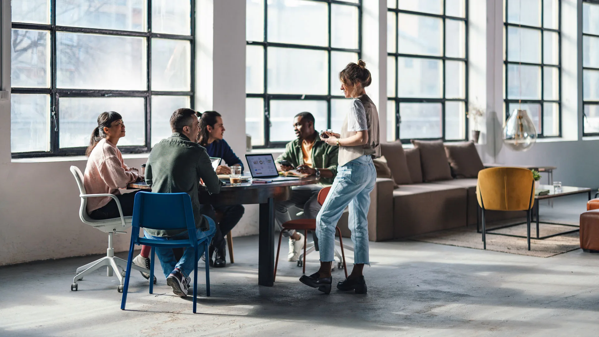 The Top 3 Reasons Why Workers Come Into the Office