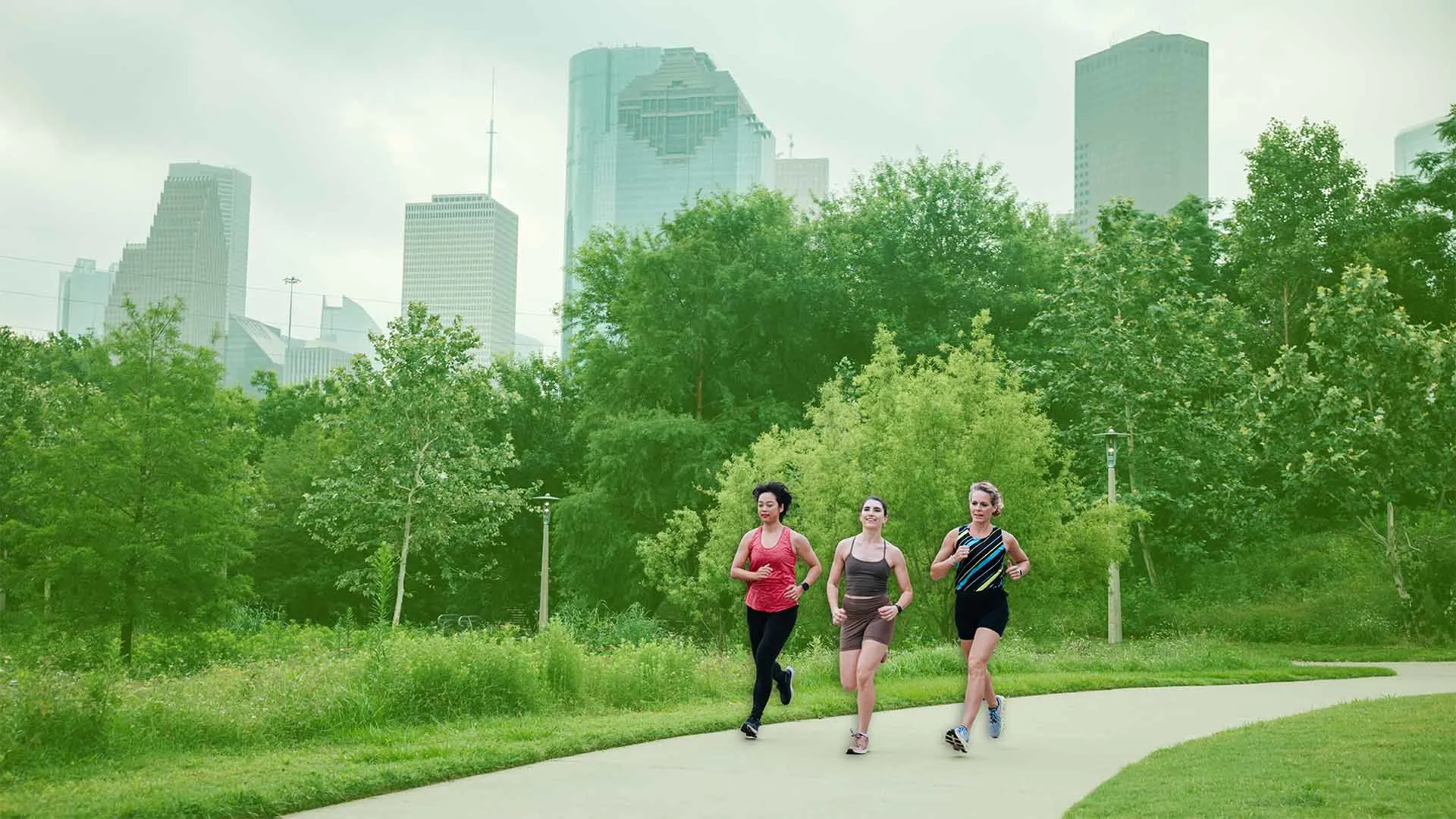 7 Ideas to Boost Team Spirit with Outdoor Volunteering