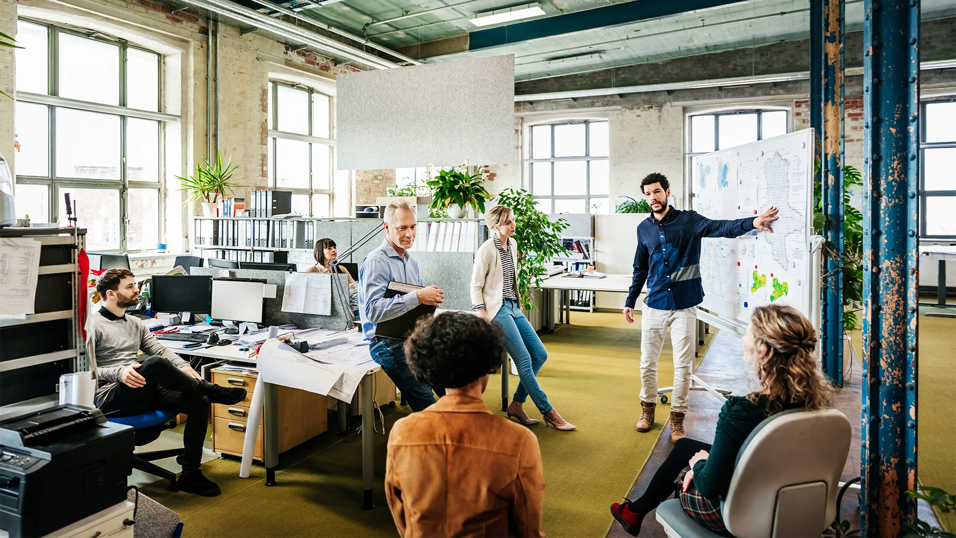 5 Strategies For Managing Different Personalities in the Workplace