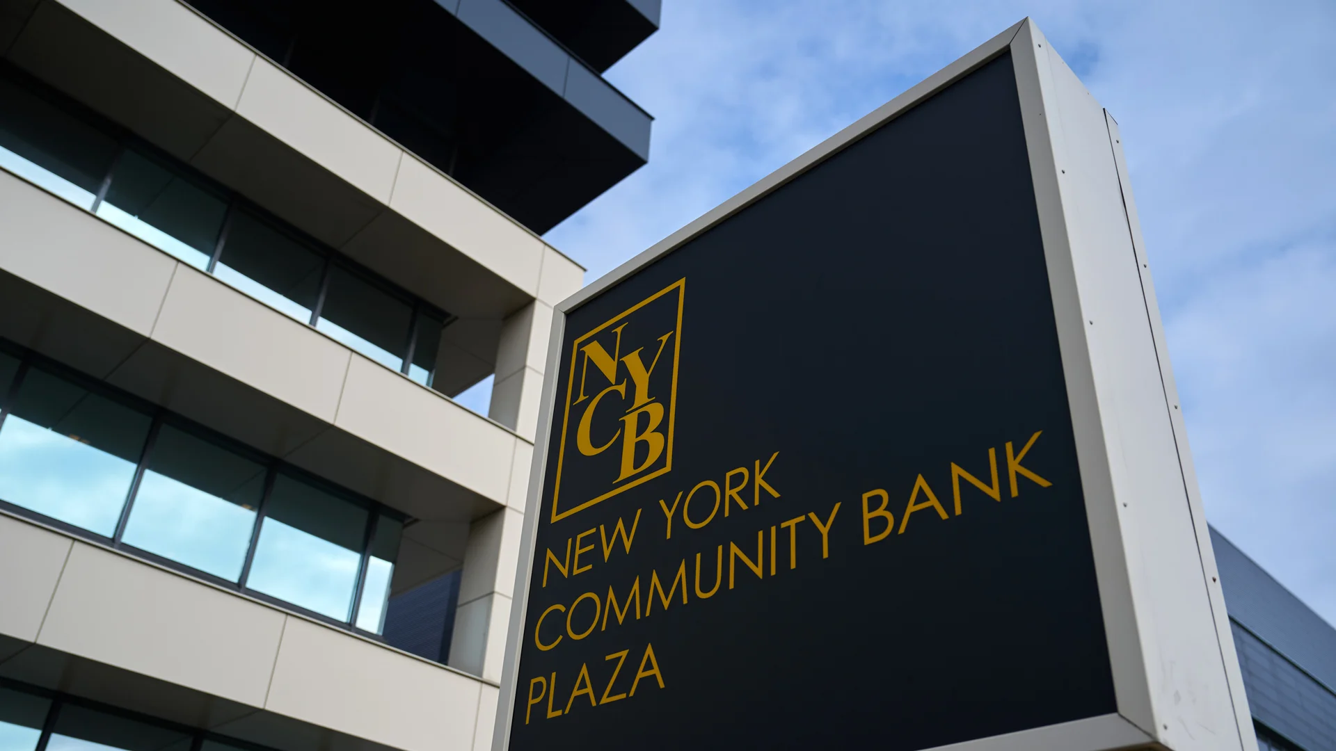 New York Community Bancorp Stock Plunges as Wall Street Eyes Other ...