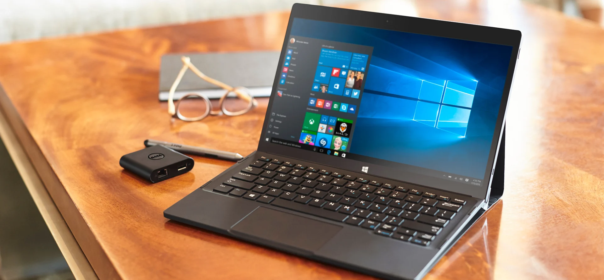 Dell Debuts the Super-Smart XPS 12 at CES 2016