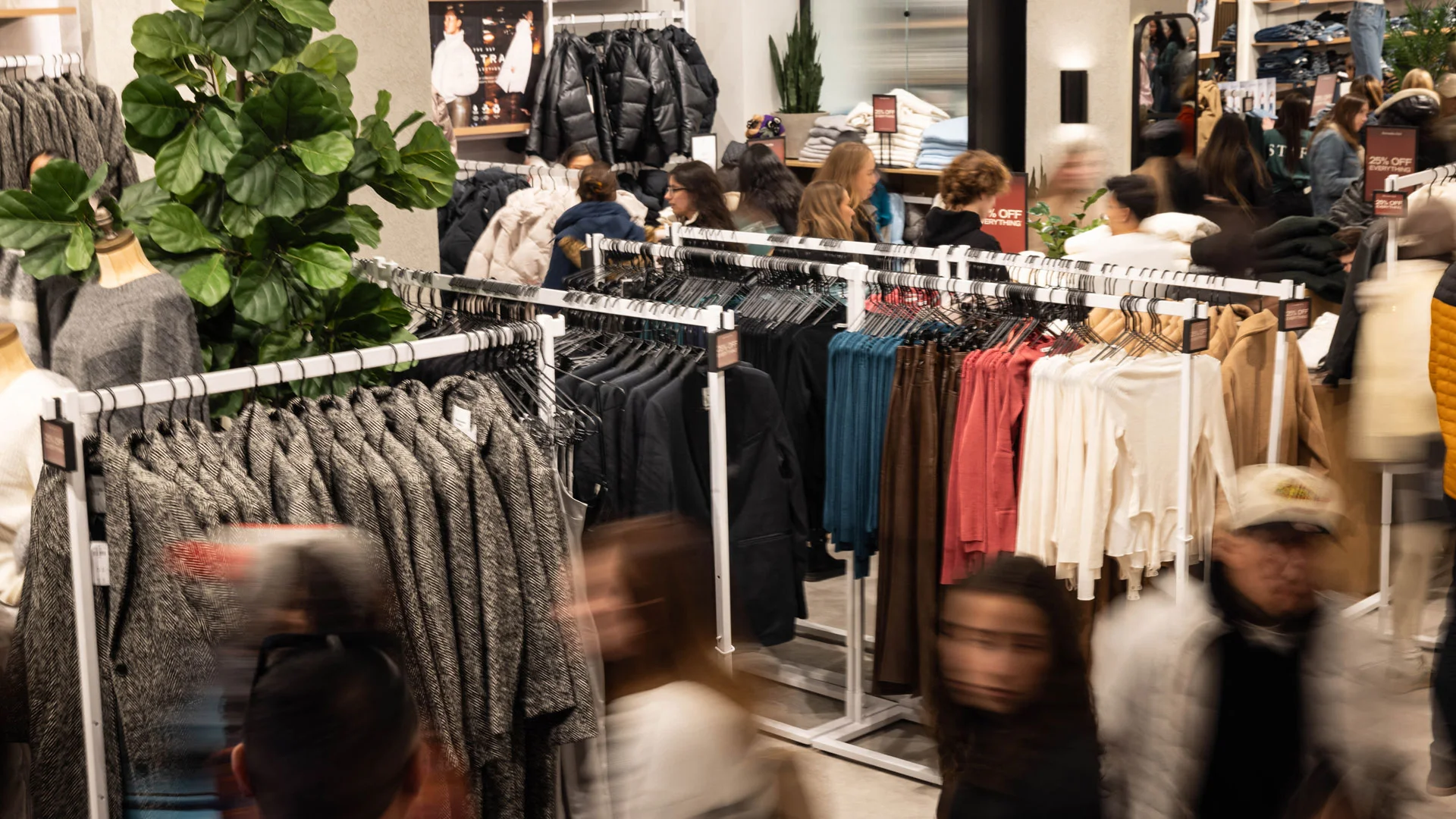 How Abercrombie & Fitch Found Success With a Total Brand Makeover