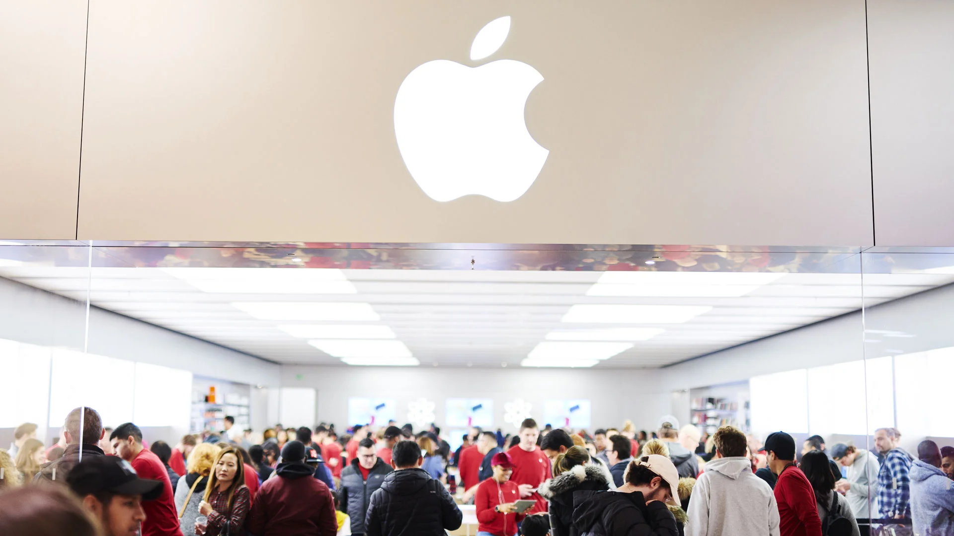 Apple Store Workers in New Jersey File Union Petition