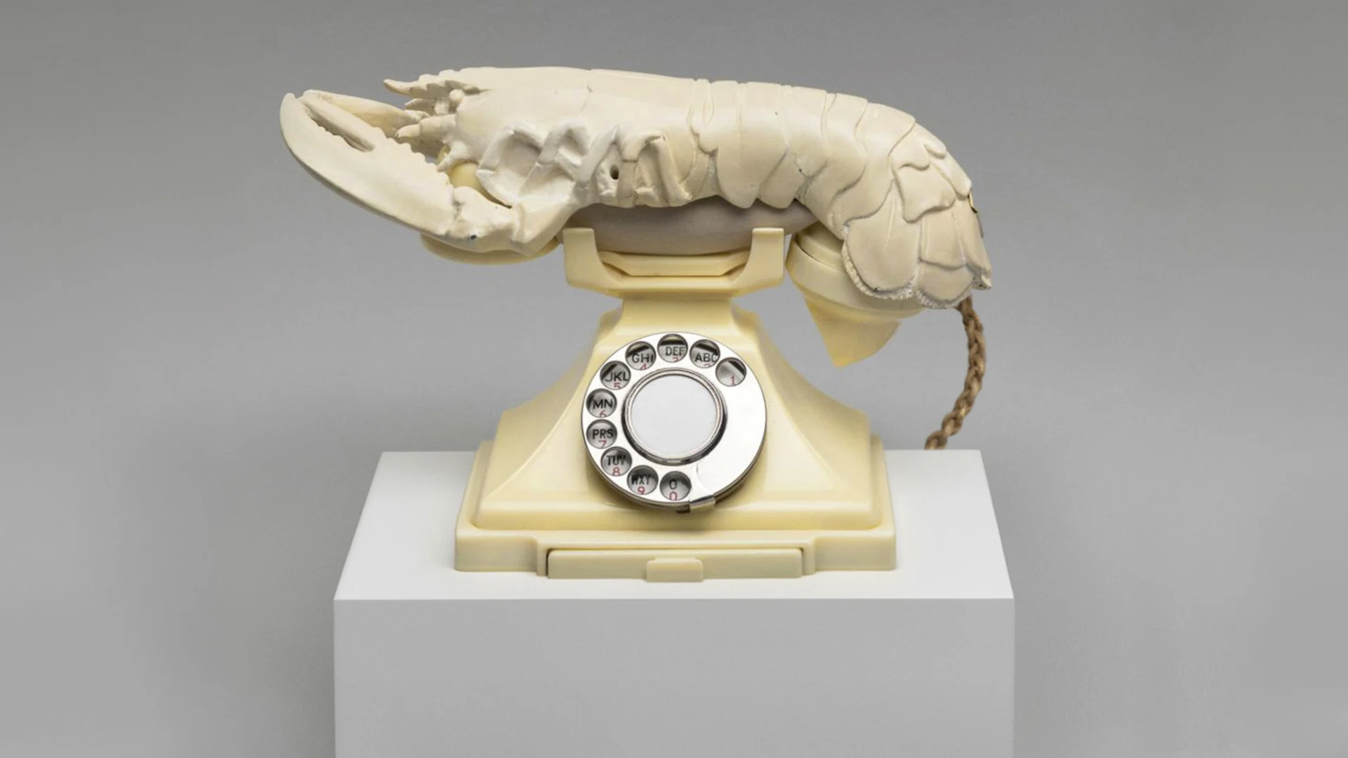 Hello Dalí: Museum Exhibit Uses AI Tech for a Surreal Twist That Lets ...