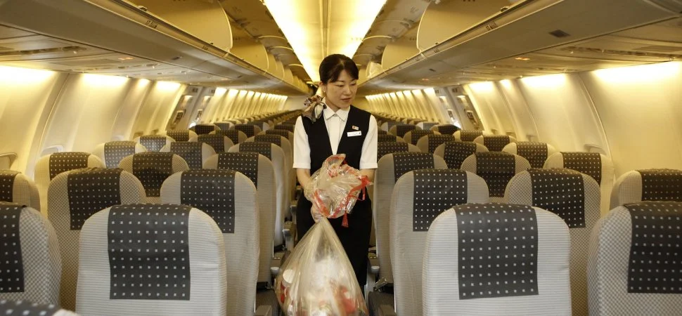 7 Airplane Etiquette Rules That Everyone Should Follow