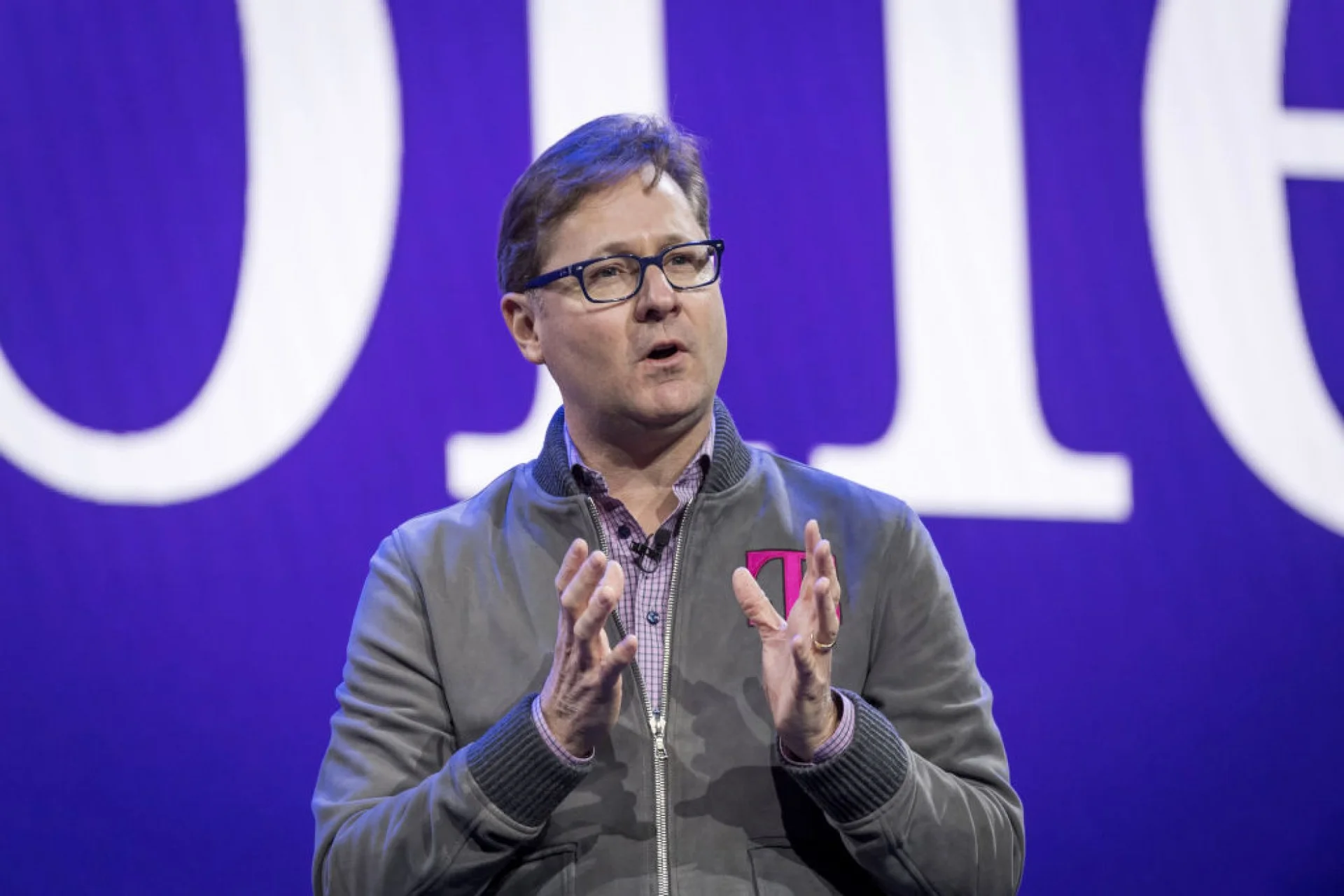 T-Mobile's CEO Apologized For The Massive Data Breach Affecting 50 ...