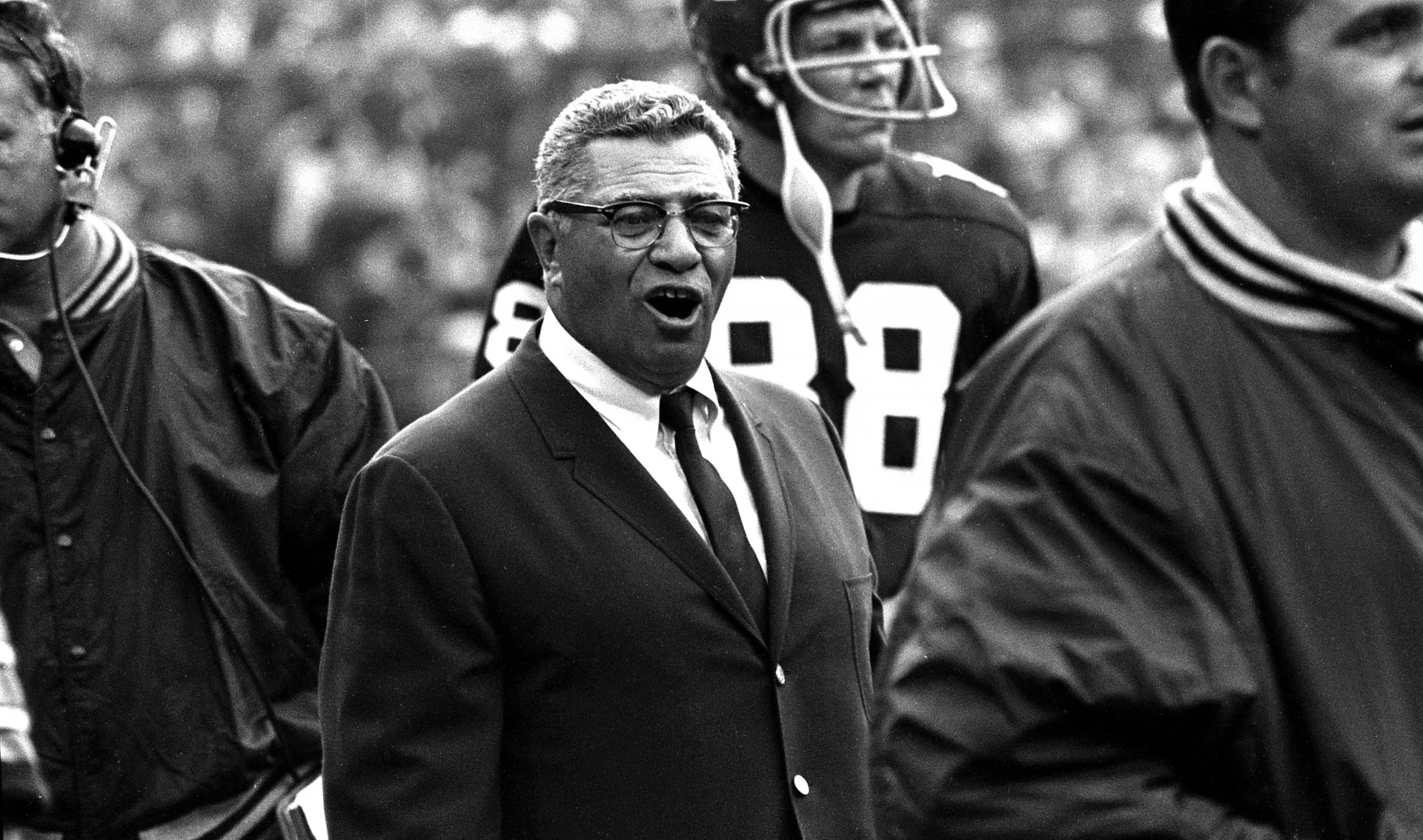 10 Leadership Quotes From NFL Coaches to Help You Get Through the Holidays