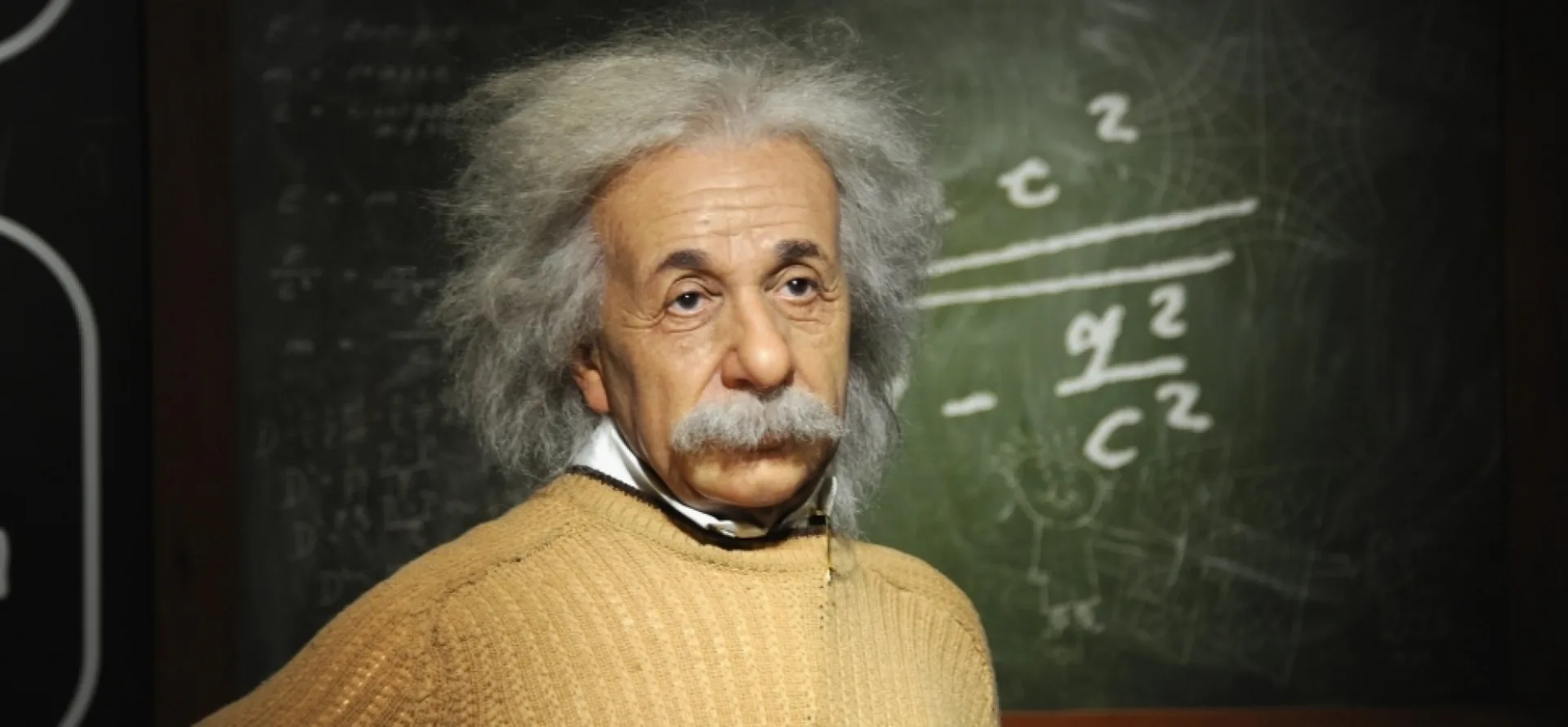 Your Desk Says What Kind of Genius You Are