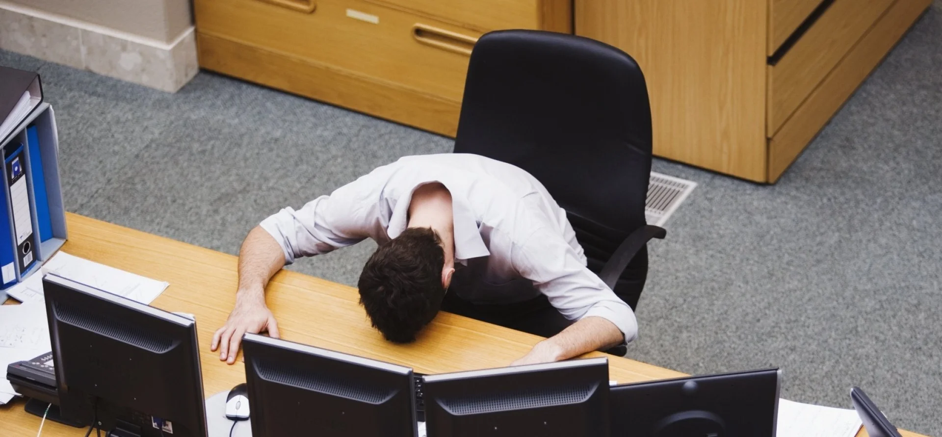 6 Ways to Beat the Mid-Afternoon Slump (and Why You Should Do It)