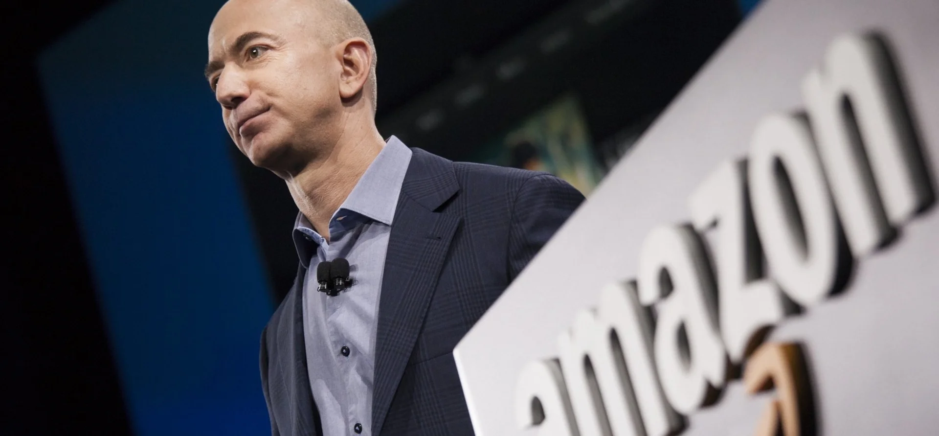 Here's How Amazon Employees Know in 5 Seconds if Jeff Bezos Thinks a ...