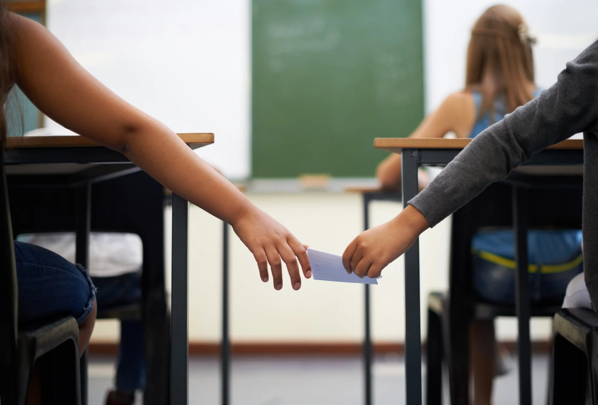 Why It's a Really Bad Idea to Tell Your Kids They're Smart, According ...