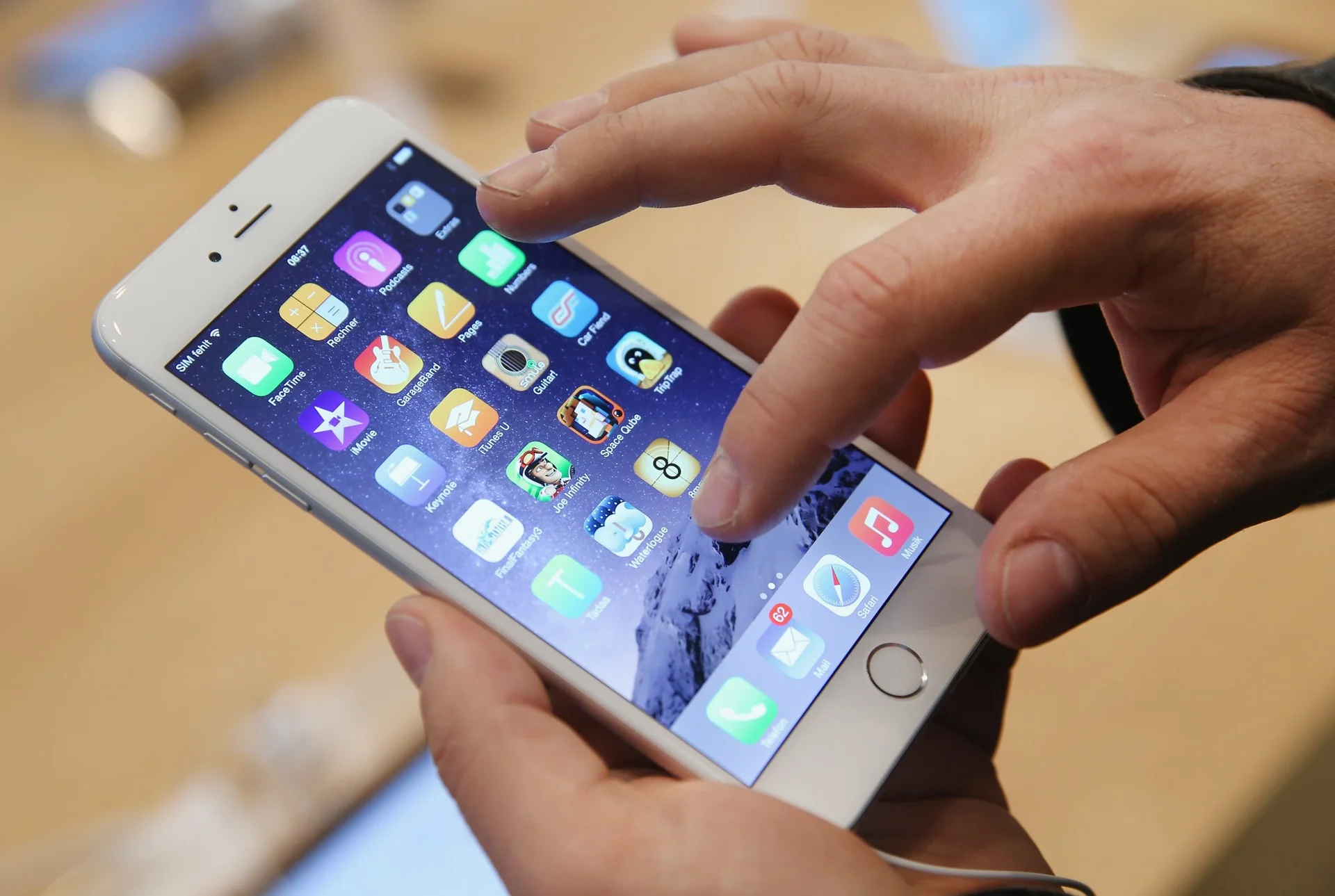 Apple Acquires Workflow, an App That Makes iPhones Much Easier to Use