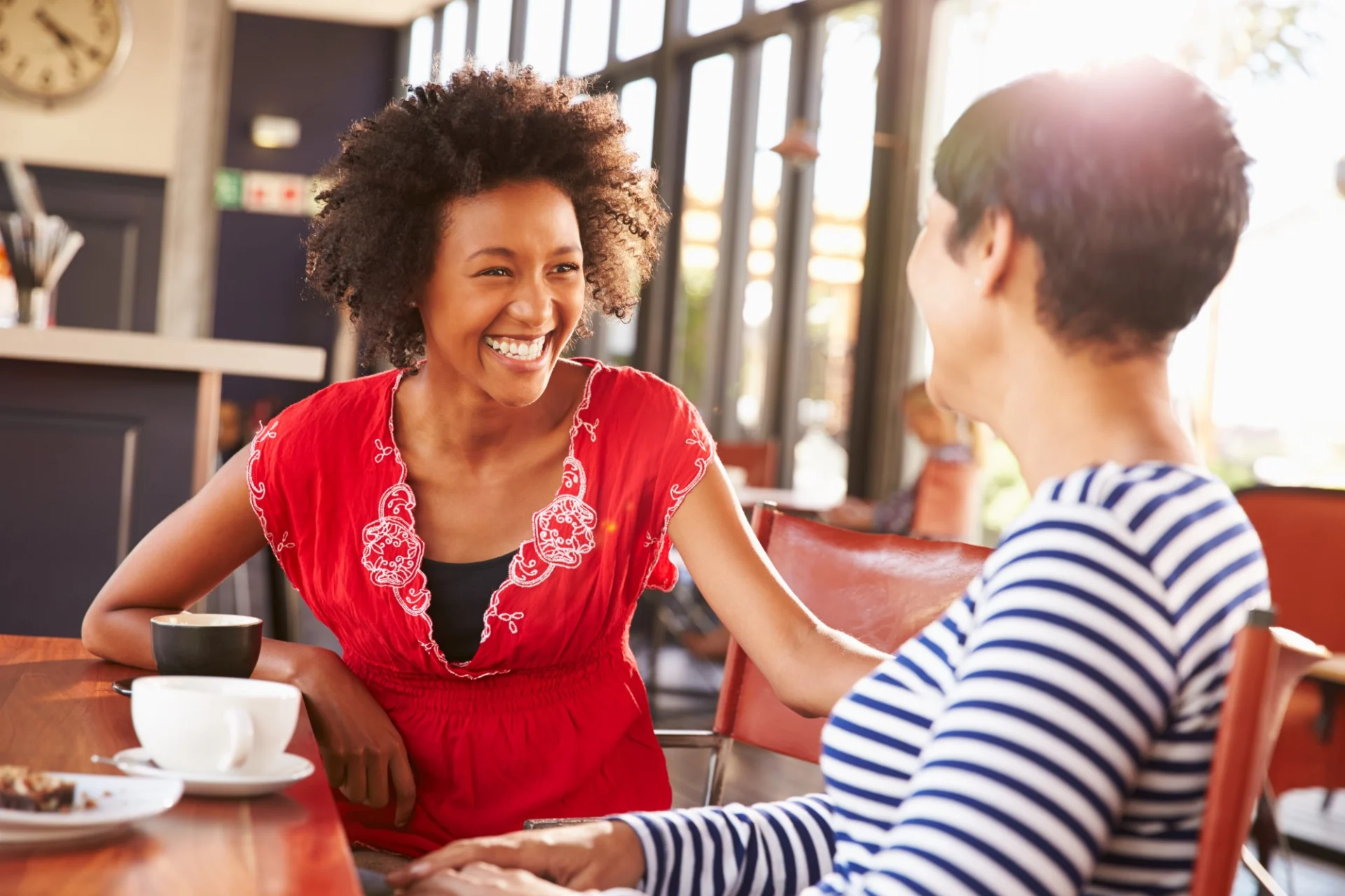 8 Ways to Become the Person Everyone Wants to Network With