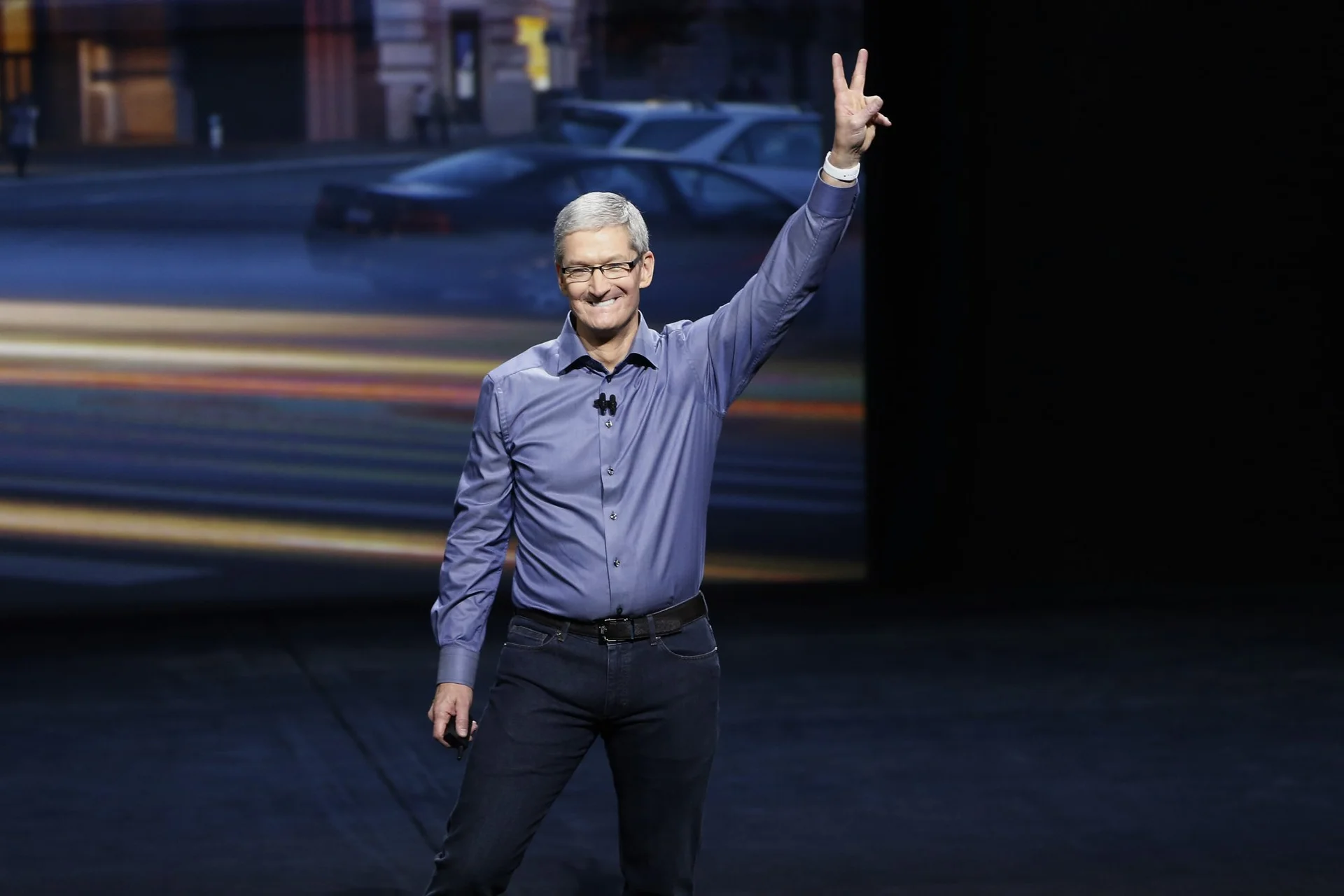 Apple's $1,000 iPhone Taught Us A Very Important Business Lesson