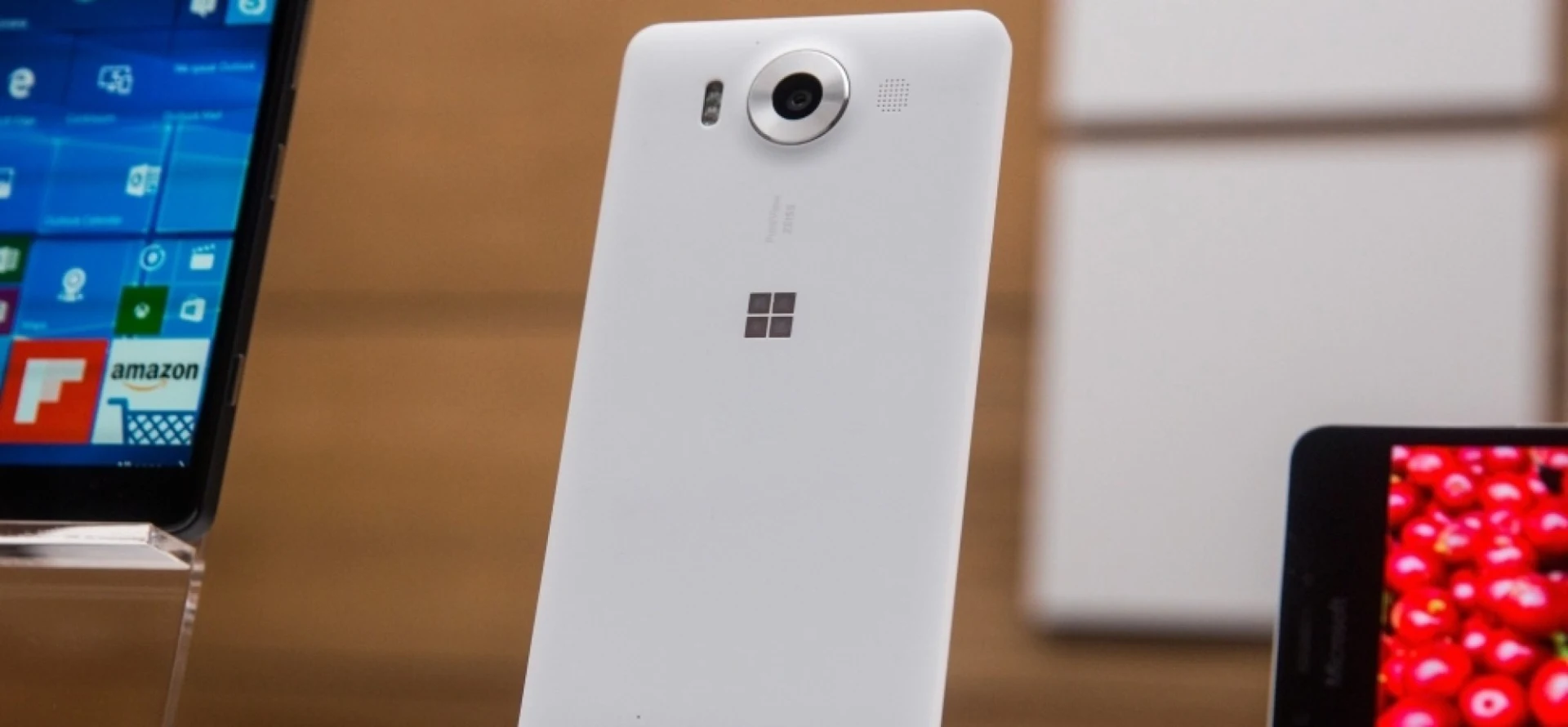 With Windows 10, Pocketable Devices Deliver Desktop Experiences