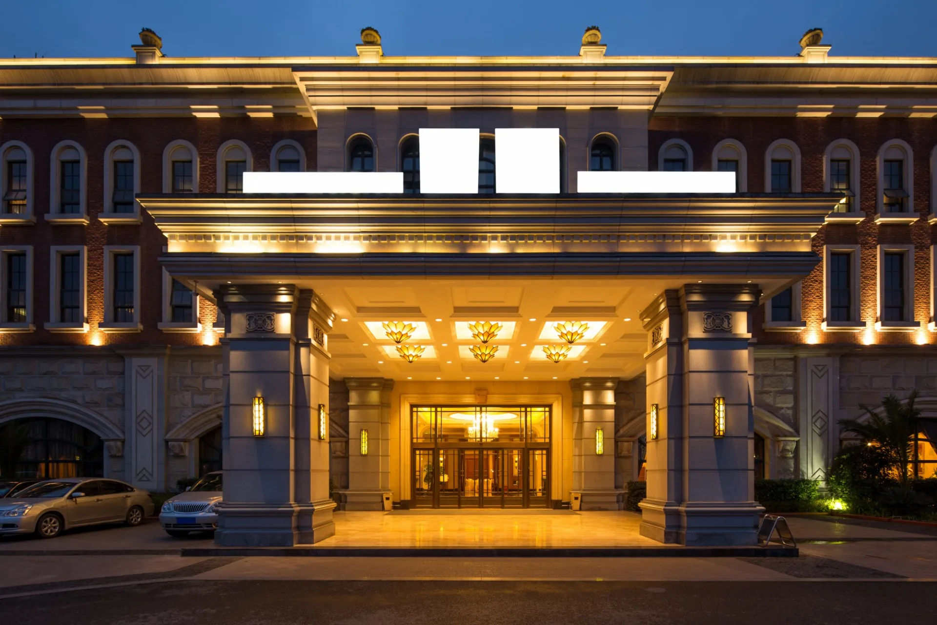 The Secrets of 5 Star Hotels... Remain Secrets