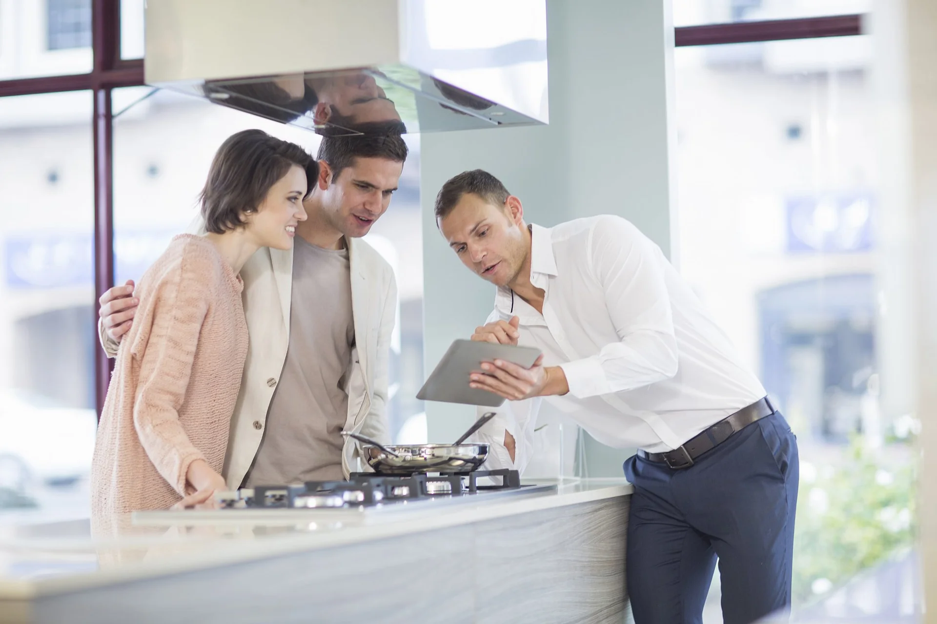 5 Skills That Every Successful Salesperson Needs