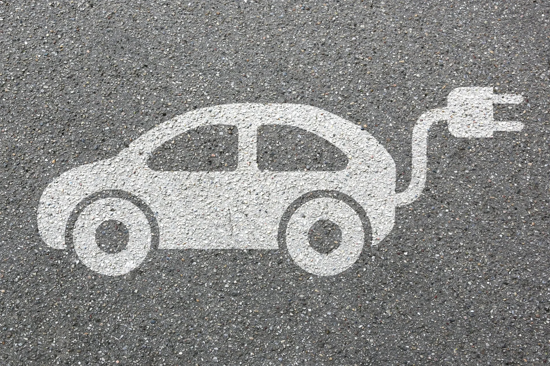 Tesla Has a New Competitor in the World's Biggest Electric Car Market