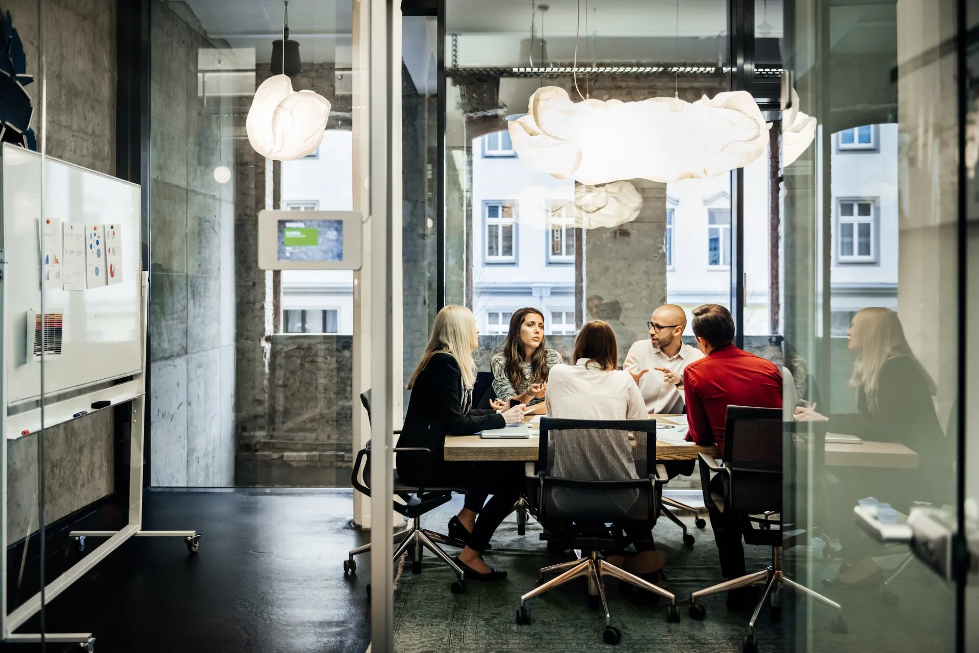 How to Keep Three Generations Happy in Your Modern Office