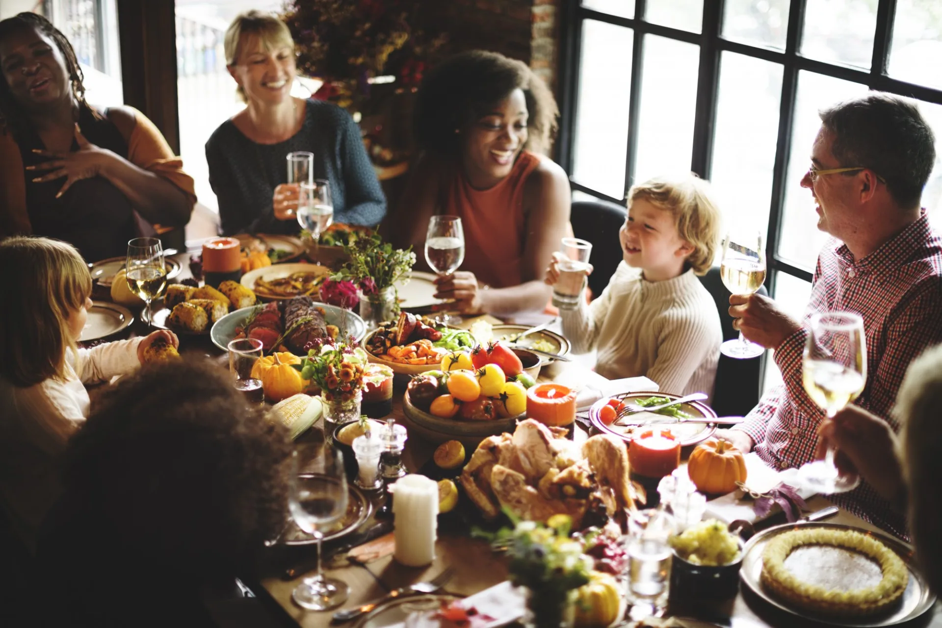 45 Conversation Starters for the Thanksgiving Table
