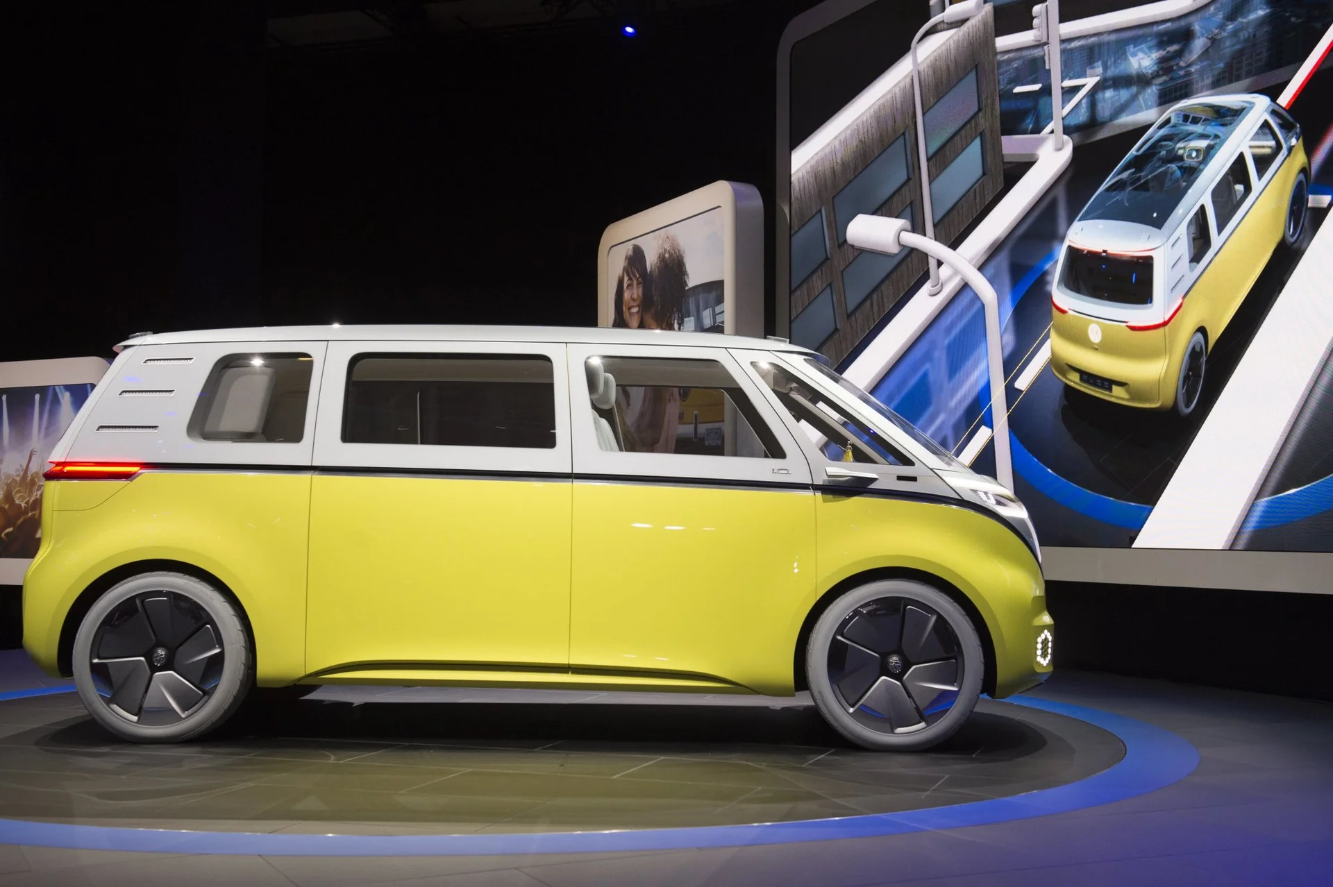 The VW Mini Bus Is Back, Only Now It Drives Itself