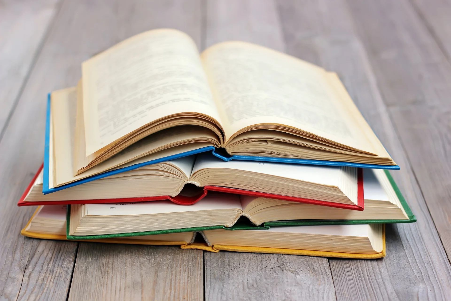 Here's How Much Time People Actually Spend Reading Each Day