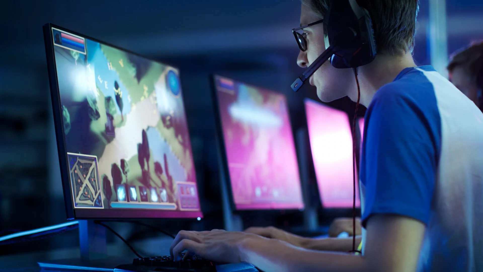 Watching Video Games Is Now Bigger Than Traditional Spectator Sporting ...