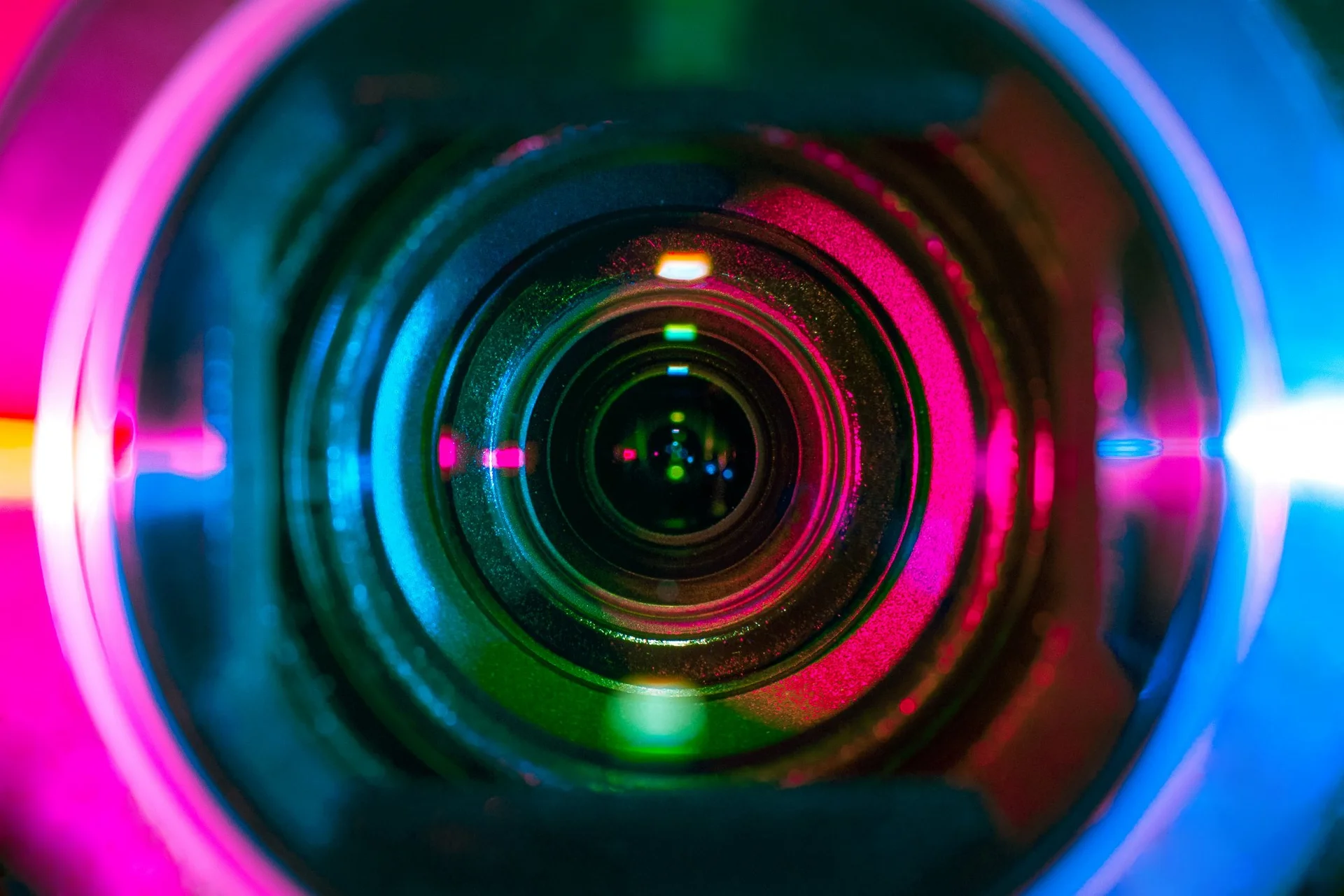 19 Sneaky Ways Your Boss Is Probably Spying on You in 2019