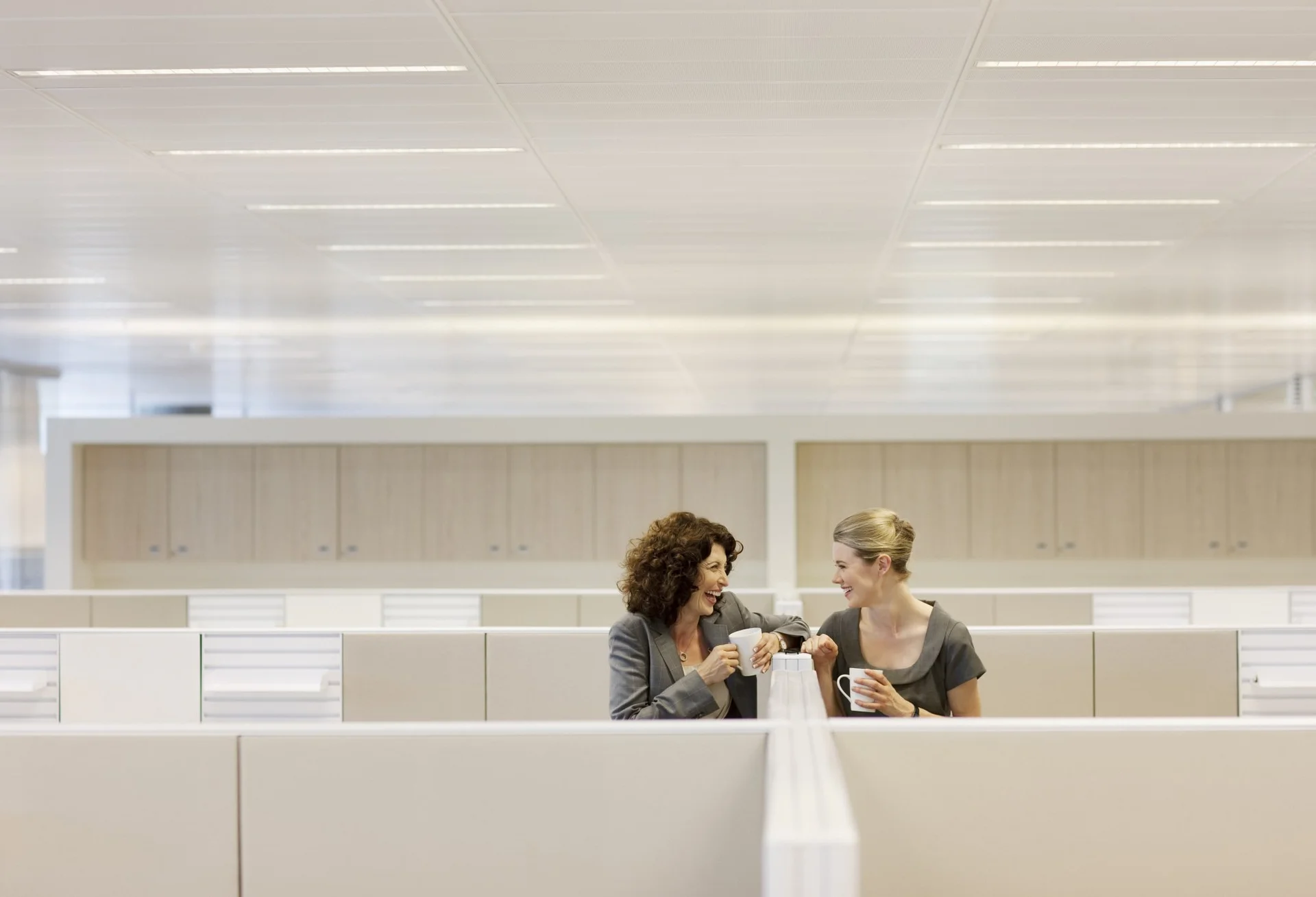 How to Do Office Small Talk Right Without Coming Off as Schmoozy