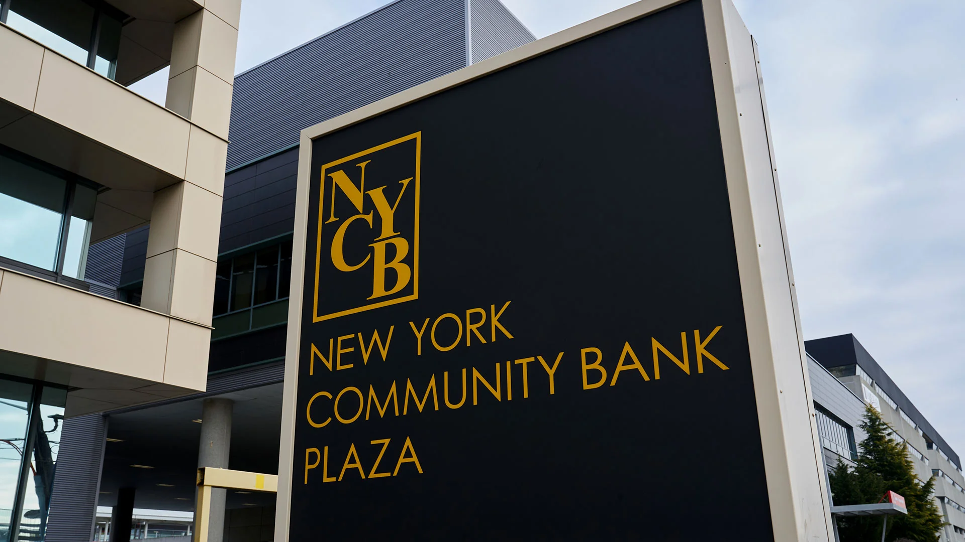 New York Community Bancorp Woes Keep Squeezing Regional Bank Sector
