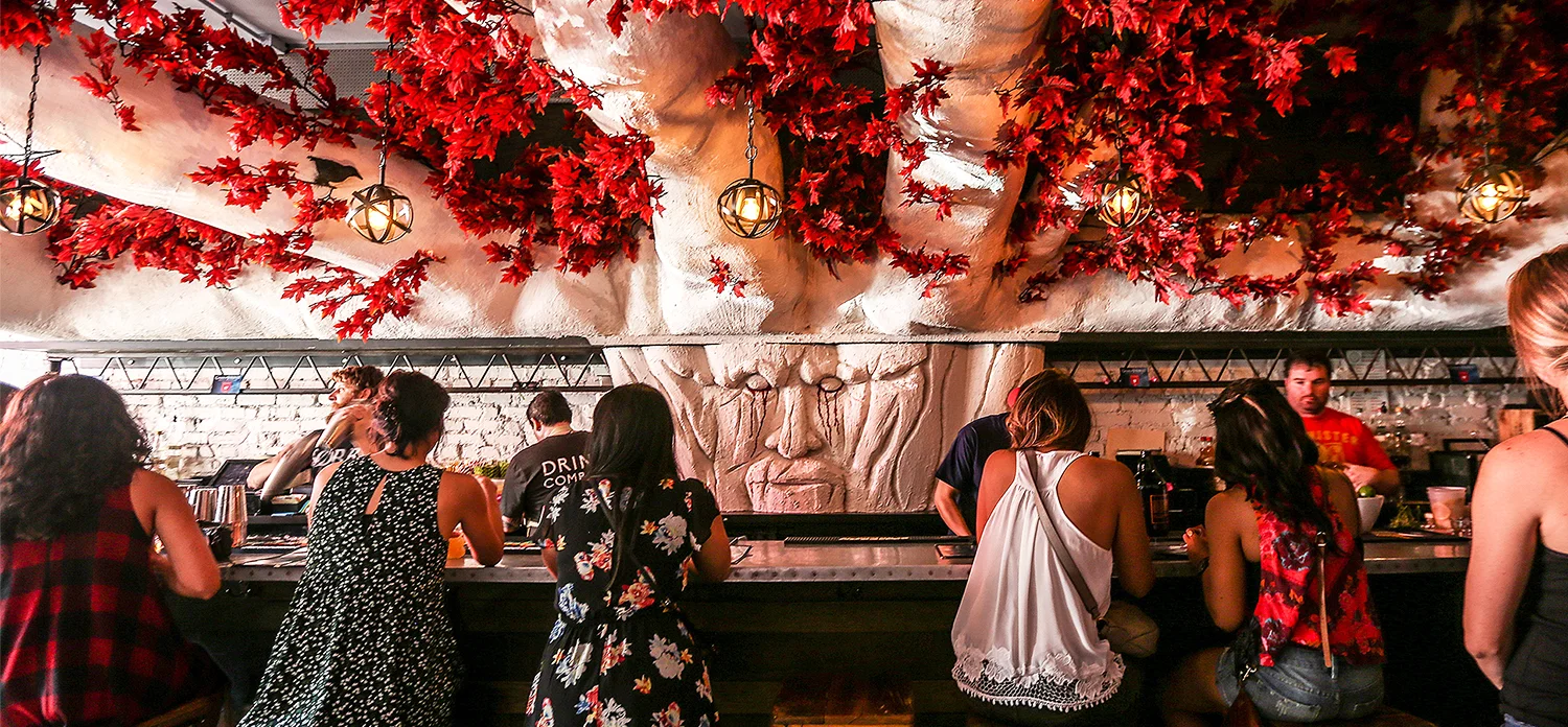 At This 'Game of Thrones' Pop-Up Bar, Every Night Is a Pre-Party Before ...