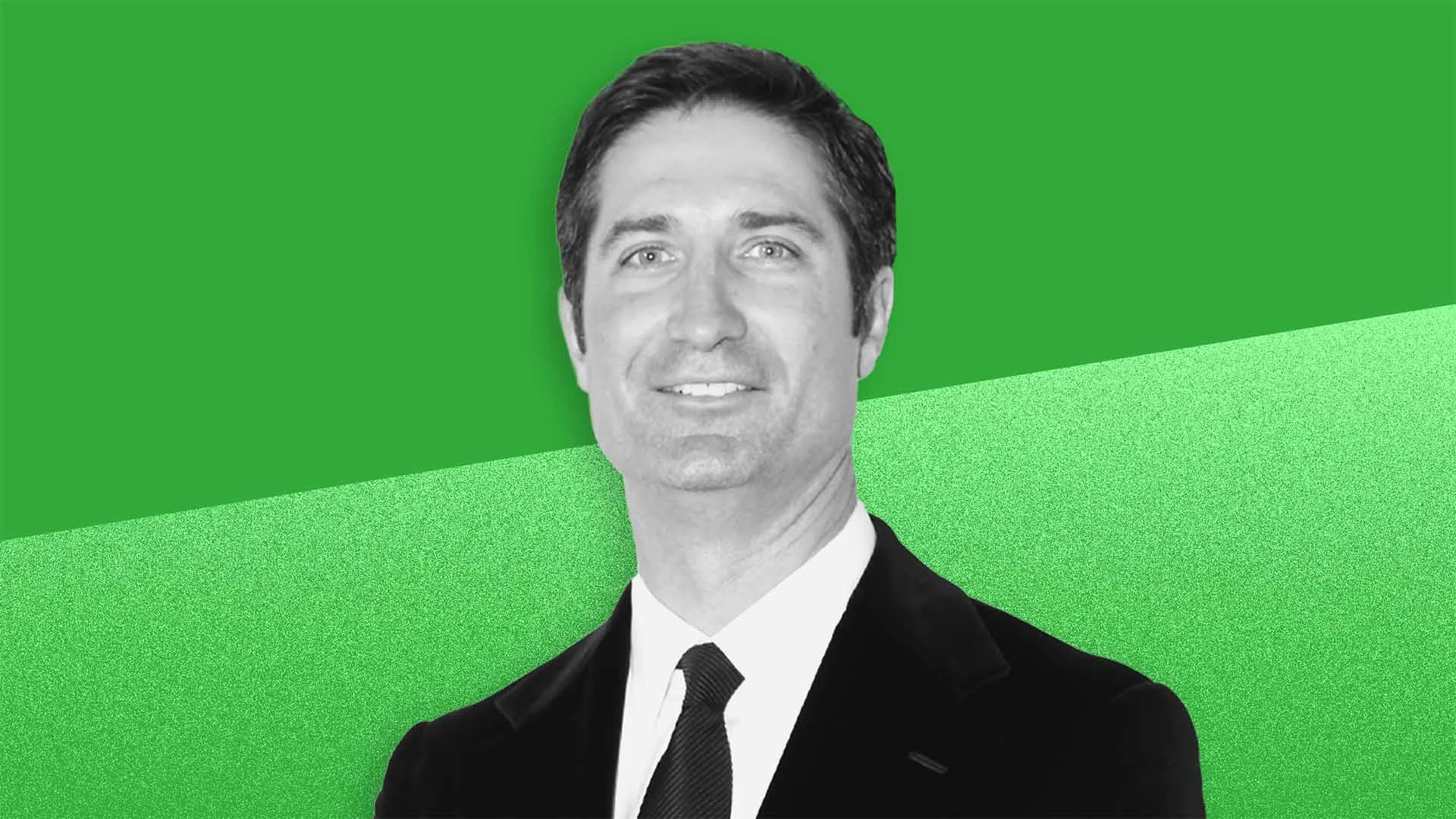 Can a Celebrity CEO Usher Starbucks Into a New Era?