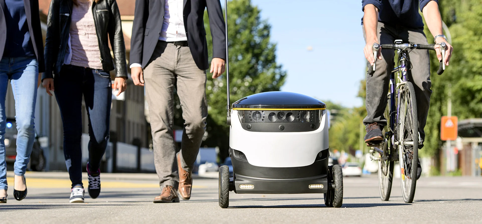 Delivery Bots Start Rolling Down the Streets of U.S. Cities
