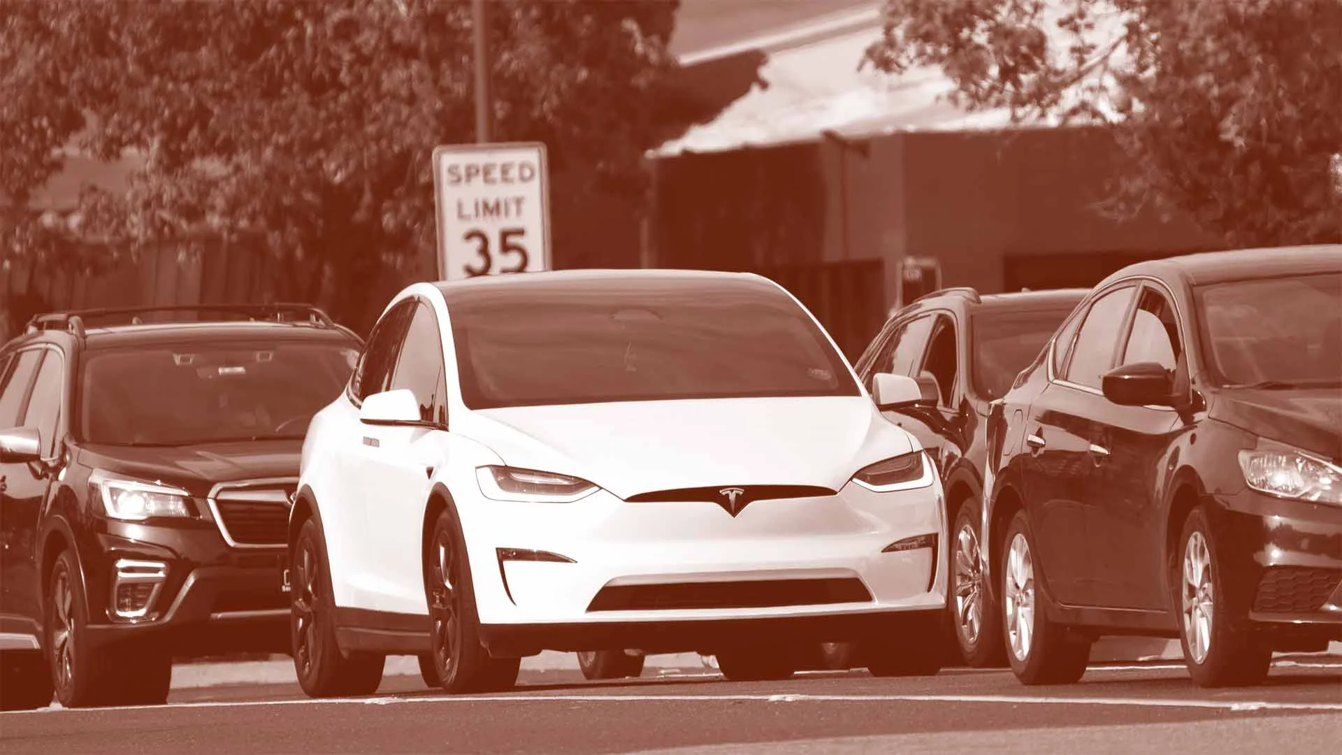 Auto Safety Agency Pushes Tesla for Answers in Autopilot Investigation