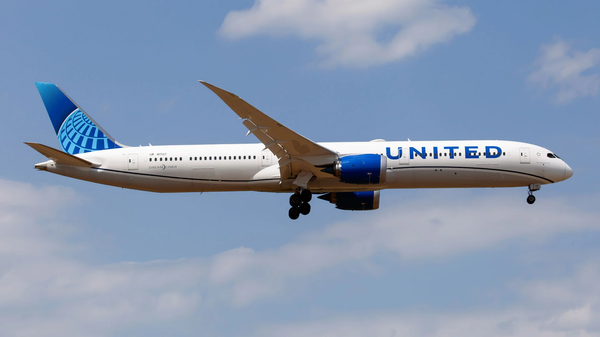 United Airlines Just Announced a Simple Change, and I Think Middle-Seat ...