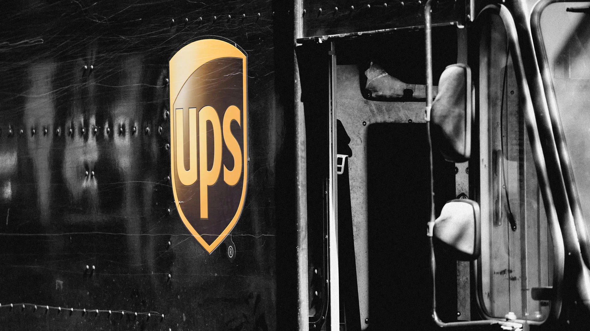 UPS and FedEx Poised for On-Time Deliveries, Weather Permitting