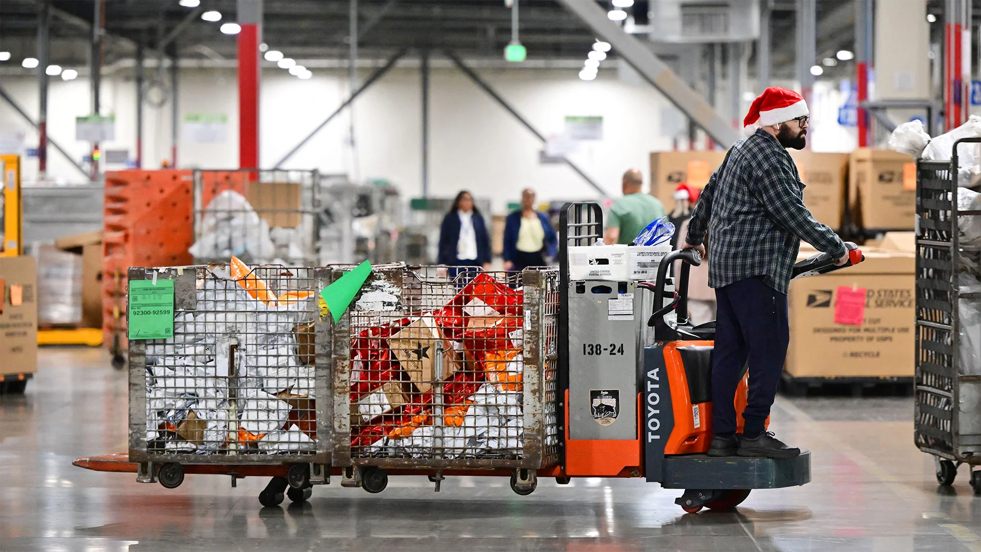 If Your Employees Are Taking On Second Jobs, Here's How to Handle It