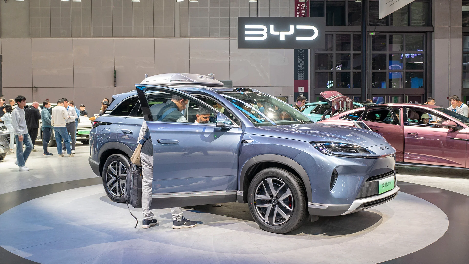 This Automaker Just Overtook Tesla as the Top EV Seller in 2025