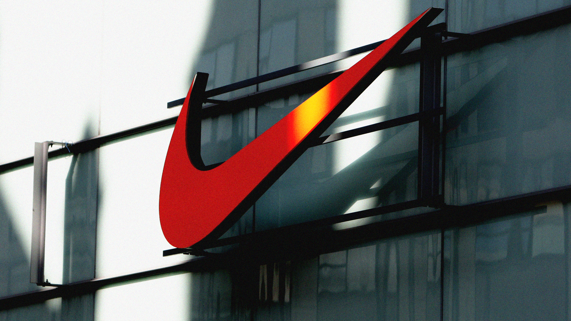 Nike Was a Phone Call Away From Bankruptcy. How It Survived.