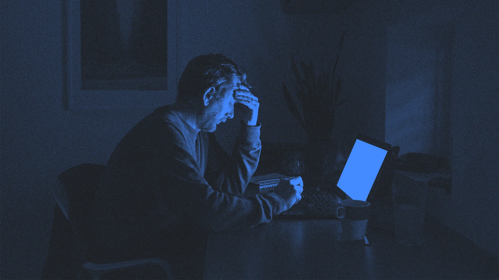 Is It OK to Send Work Emails Late At Night?