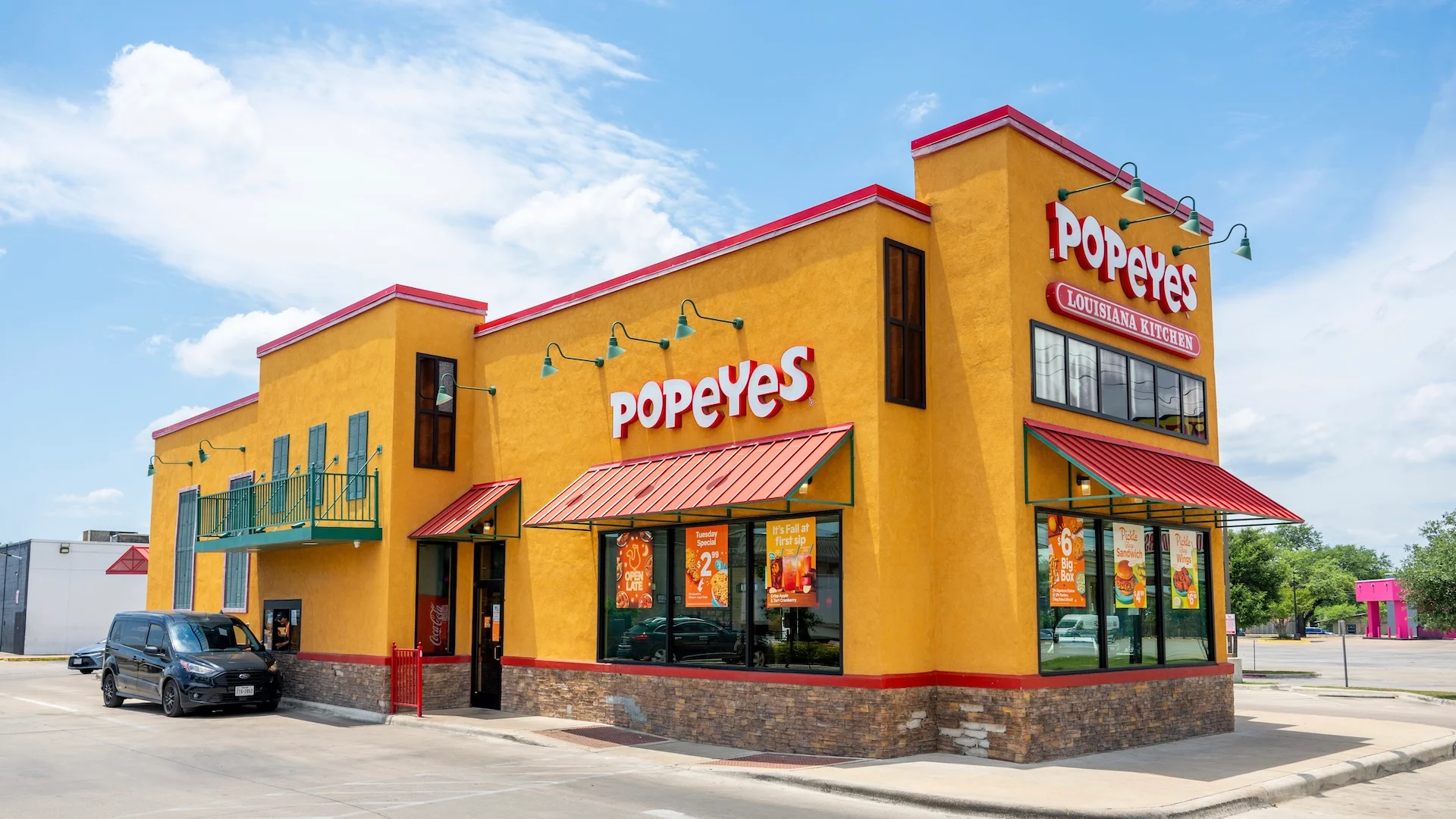 More Popeyes Locations Close as Major Franchisee's Bankruptcy Shutters ...