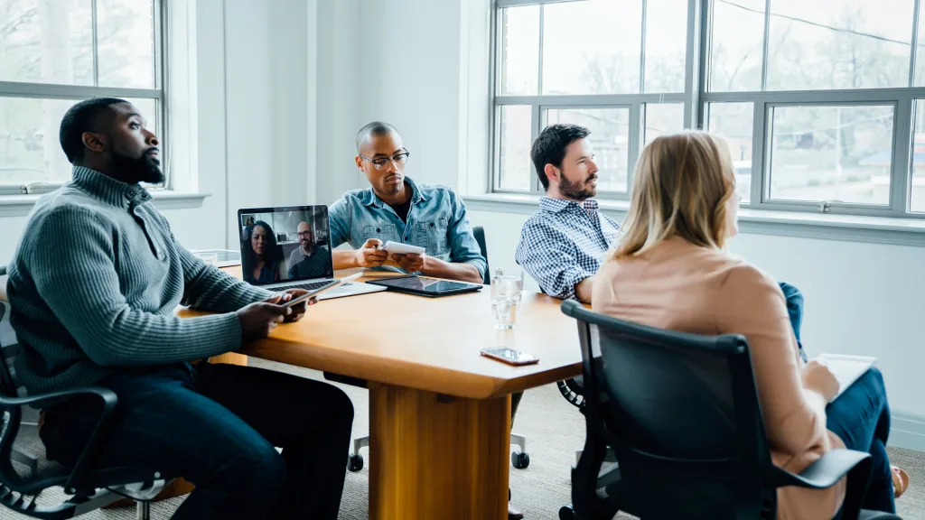 How to Successfully Transition to a Hybrid Workforce
