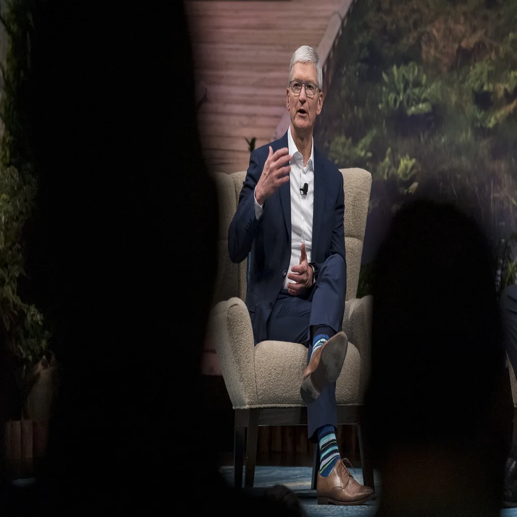 Apple CEO Tim Cook Shares a Leadership Mantra With Steve Jobs