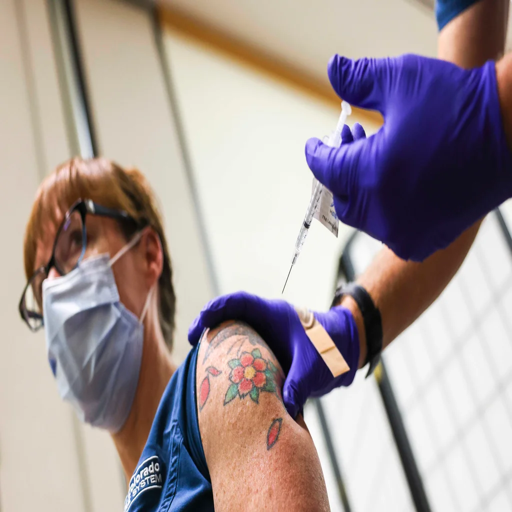 How to Encourage Employees to Get the Covid-19 Vaccine